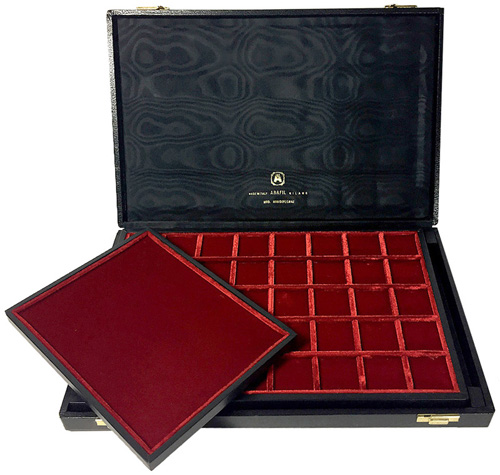 CNG: eAuction 410. Abafil Diplomat “2” case with additional tray.